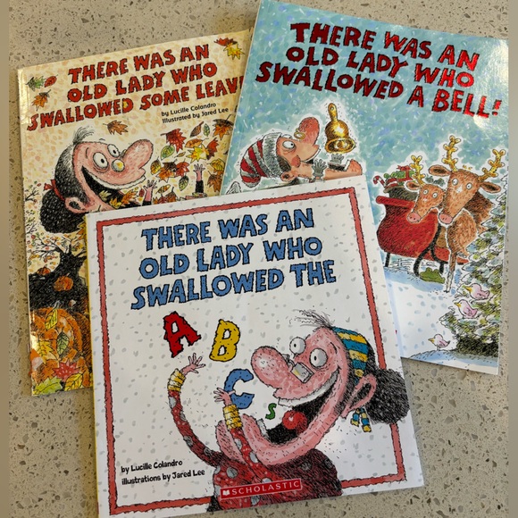 Scholastic | Toys | There Was An Old Lady Bundle | Poshmark